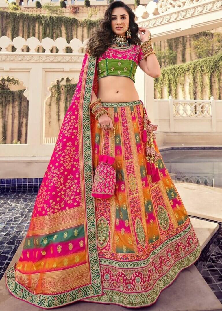 Ultra-stylish Bridal Lehengas Cholis For The Mehendi